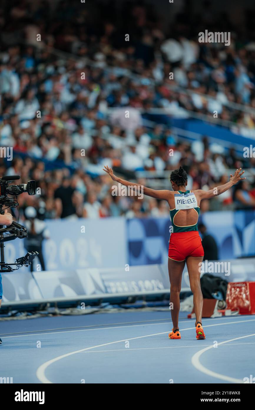 Worknesh Mesele participating in the 800 meters at the Paris 2024 ...