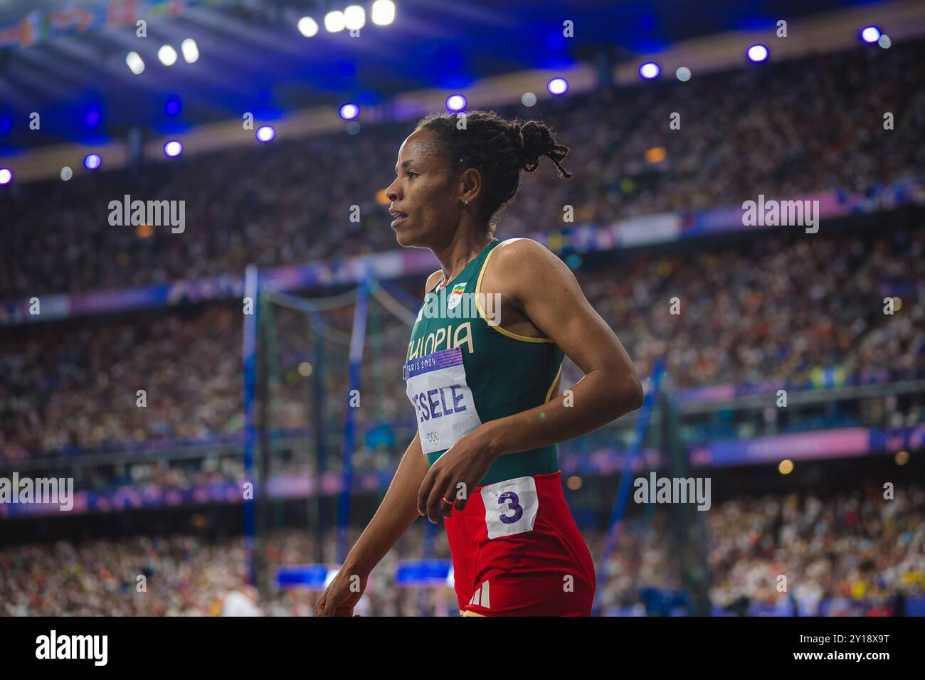 Worknesh Mesele participating in the 800 meters at the Paris 2024 ...