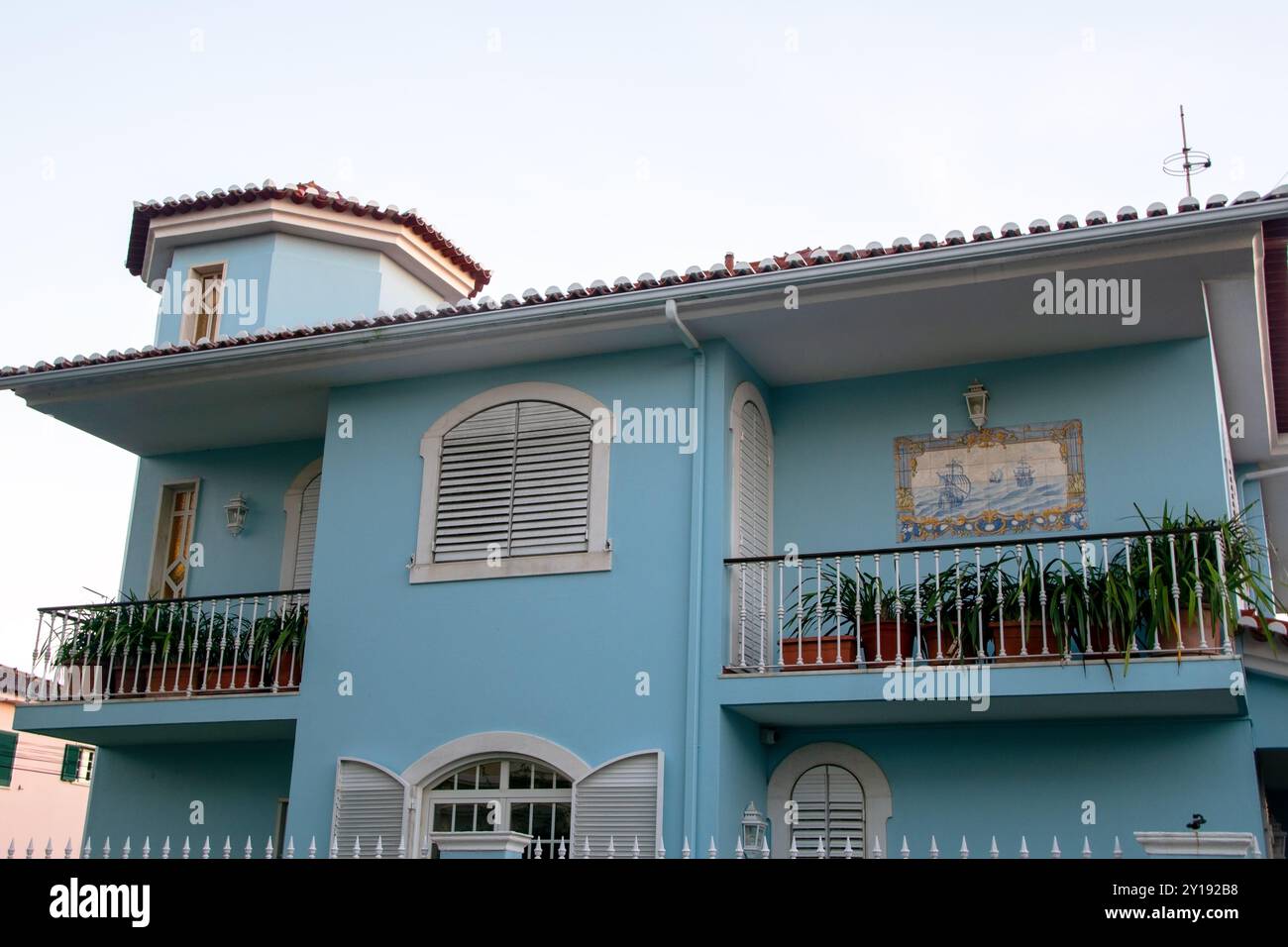 Blue bilding, Architecture of Cartagena, Colombia Stock Photo - Alamy