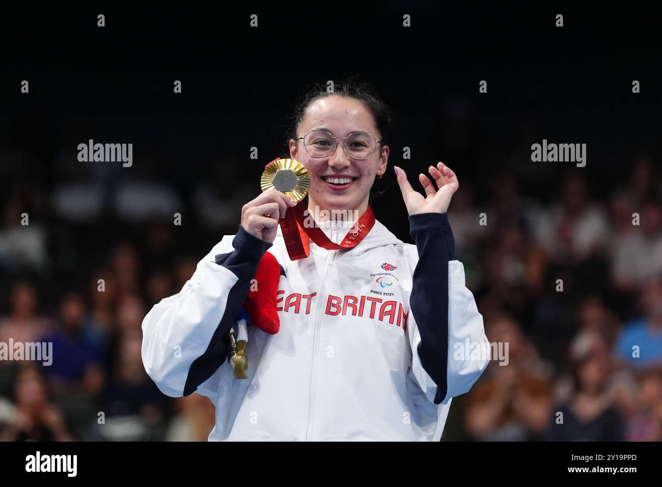 Great Britain's Alice Tai poses with her gold medal during the Women's ...