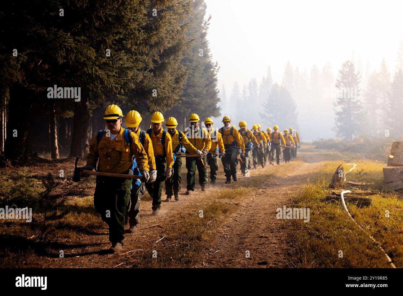 U.S. Army Soldiers from the 14th Brigade Engineer Battalion, deploy in ...