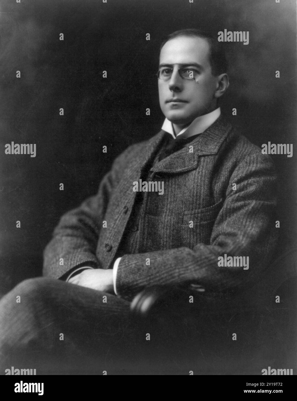 Hugh Chisholm (1866 – 1924) British journalist Stock Photo - Alamy