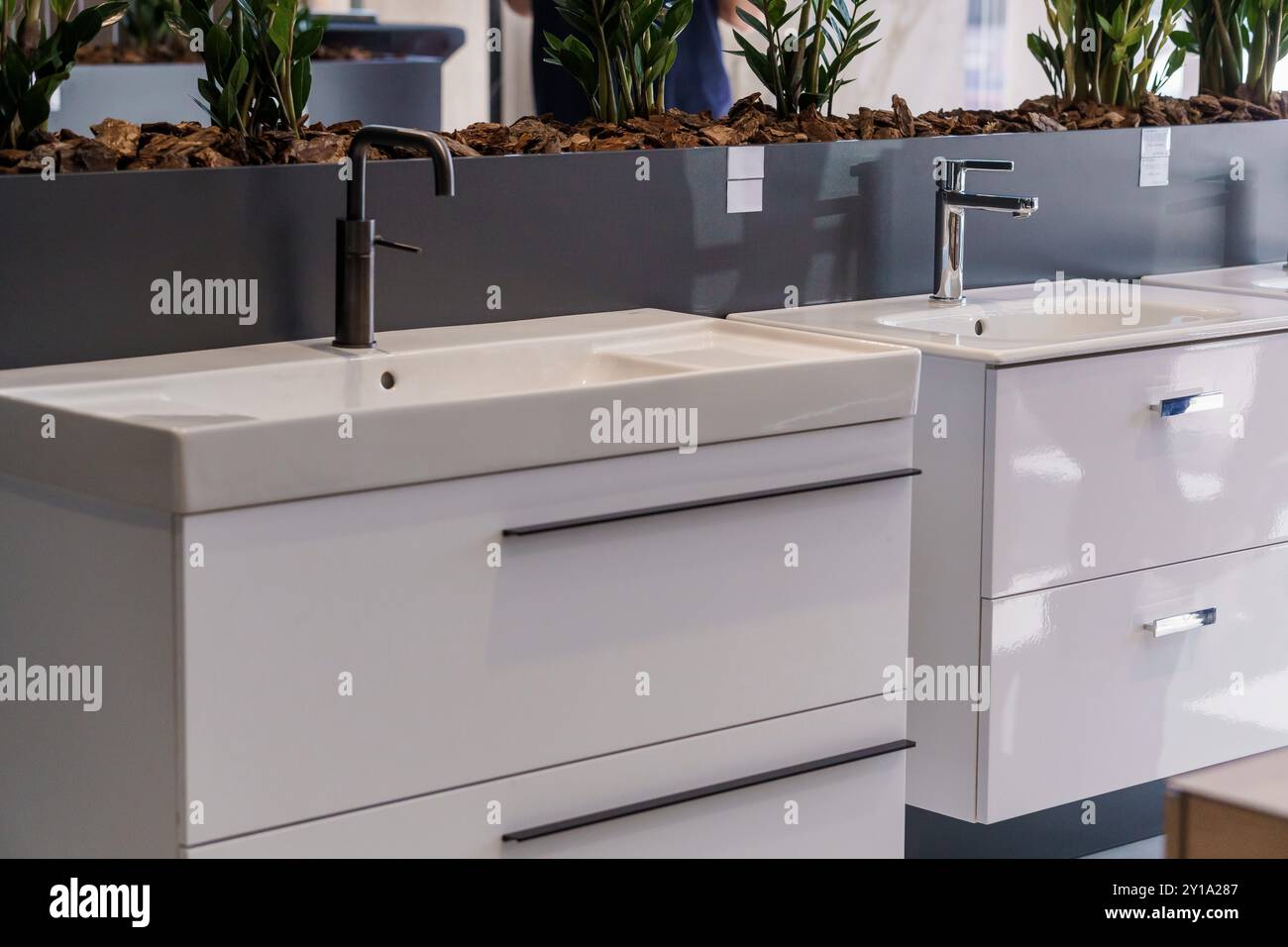 Sleek Modern Bathroom Sinks with Contemporary Fixtures and Elegant ...