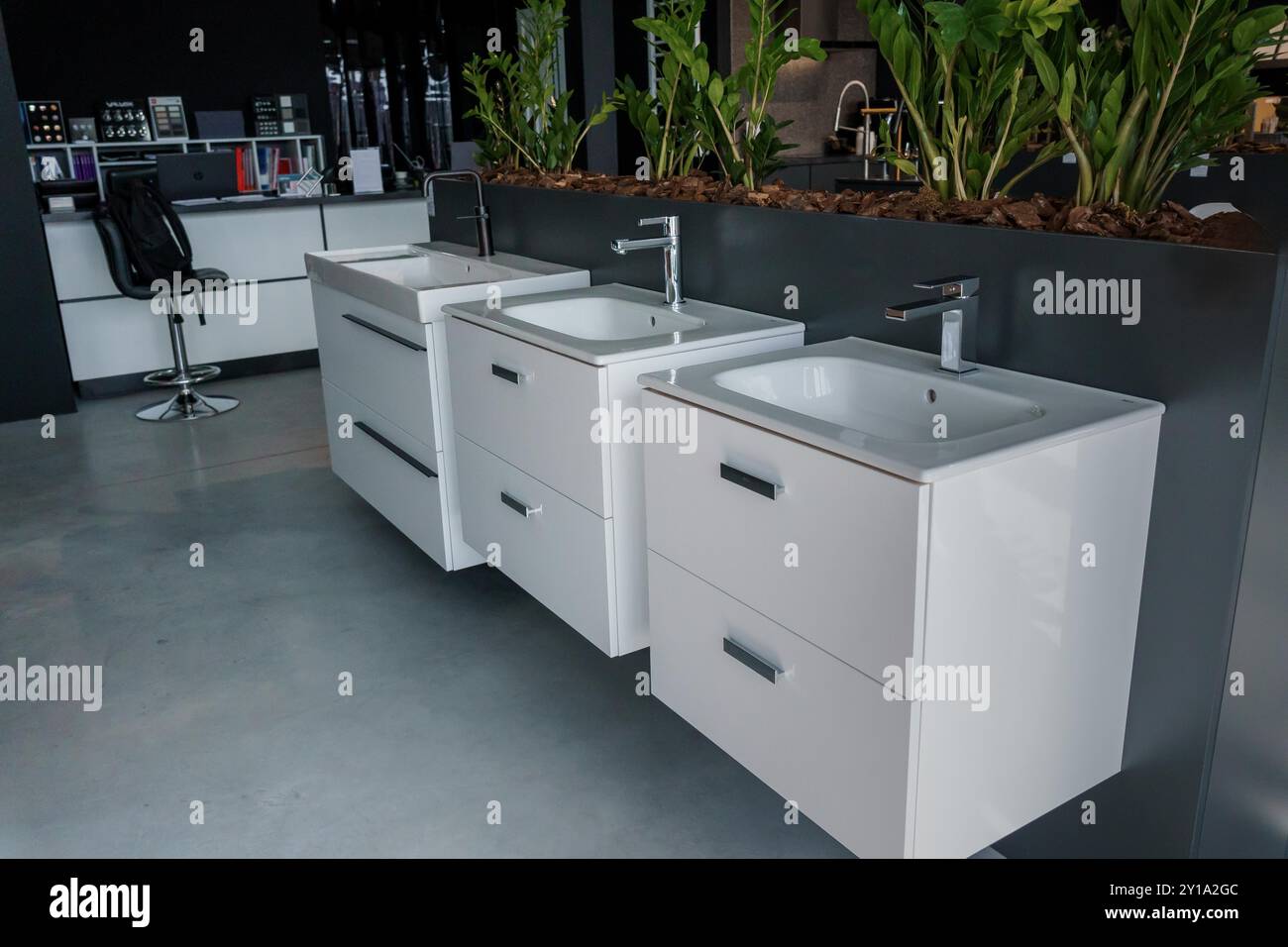 Stylish bathroom featuring sleek hi-res stock photography and images - Alamy