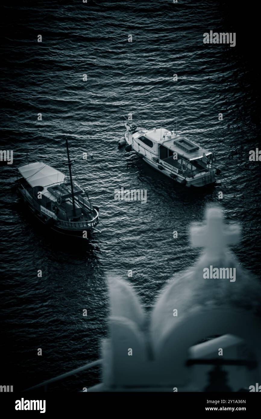 Phising boats hi-res stock photography and images - Alamy