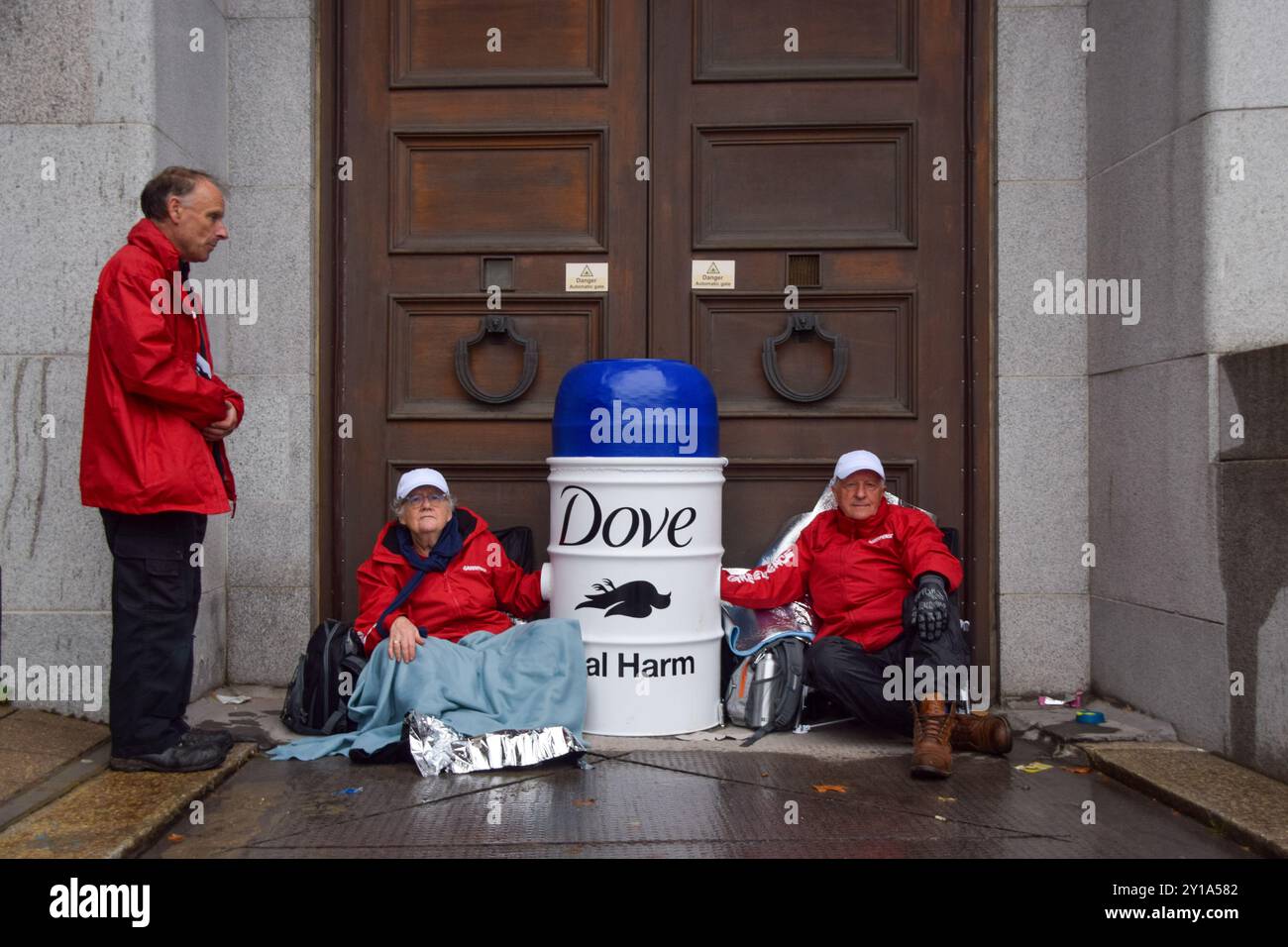 London, UK. 5th September 2024. Greenpeace activists block entrances to ...