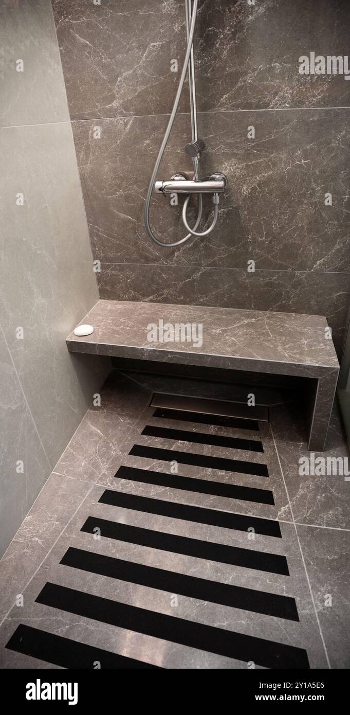 Shower modern and minimal marble wall and marble stool Stock Photo - Alamy