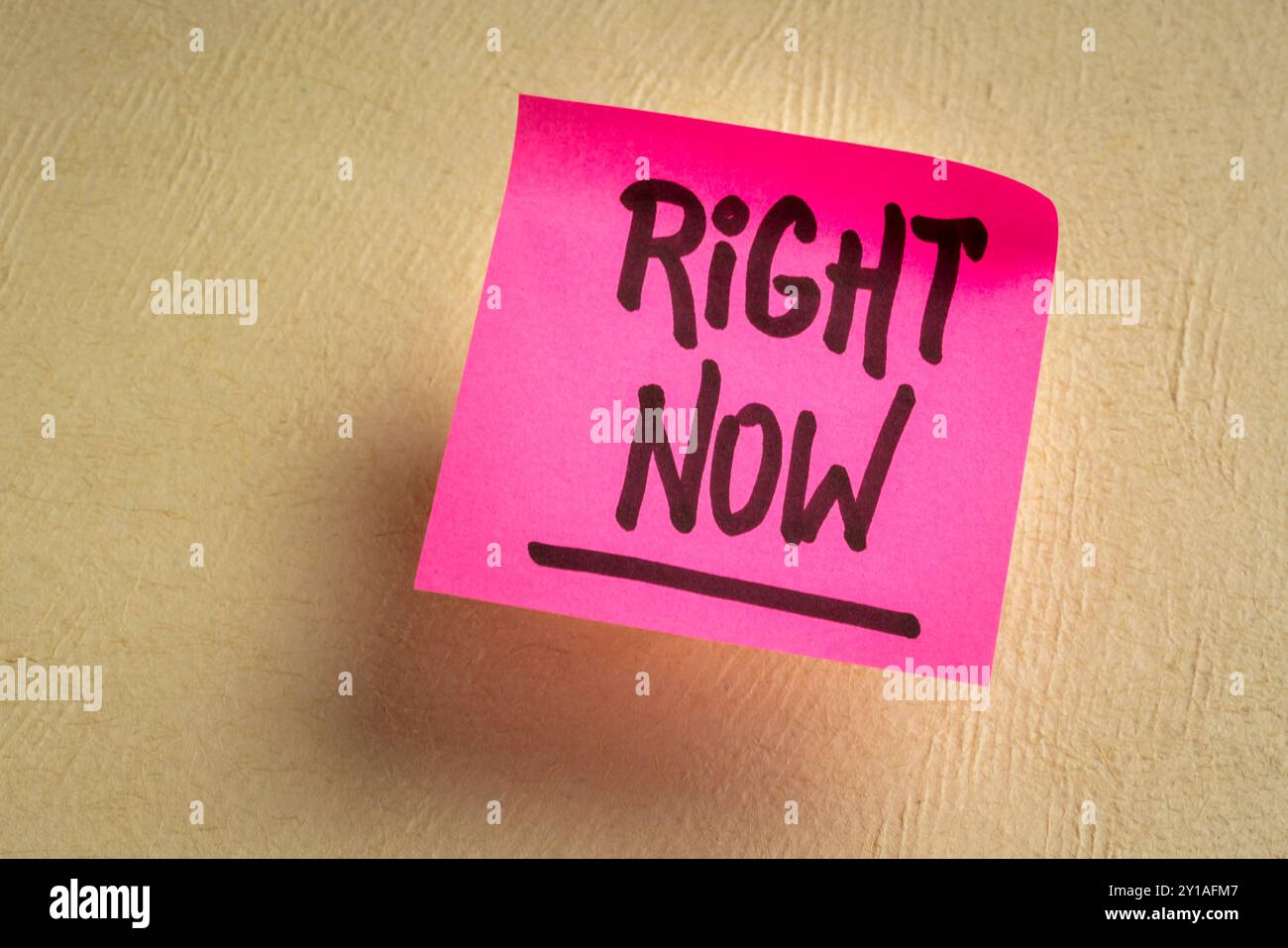 Call reminder handwriting in hi-res stock photography and images - Alamy