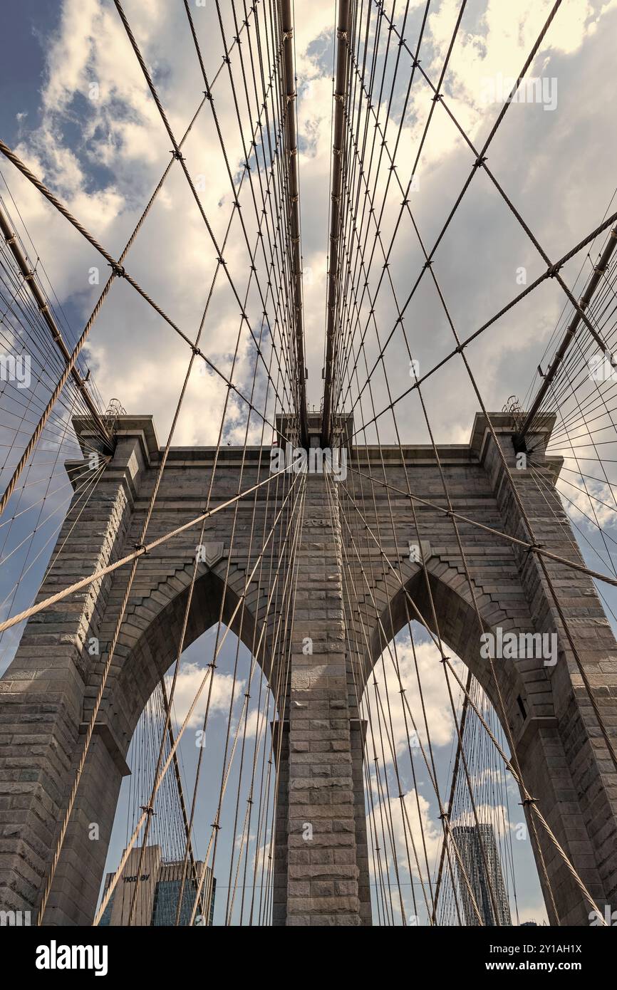 brooklyn bridge in new york. amazing scenery of brooklyn bridge in ...