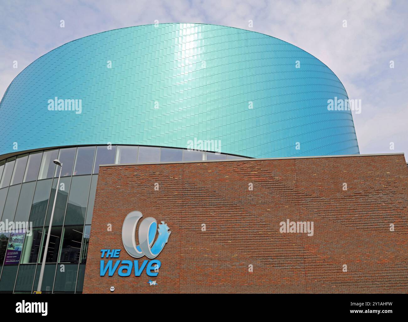 Indoor swimming pool uk hi-res stock photography and images - Alamy