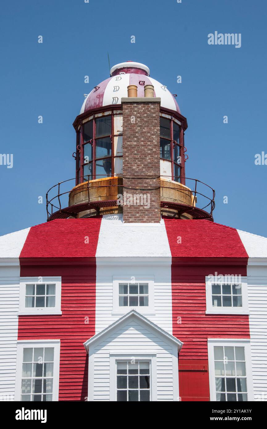 Light on Cape Bonavista Lighthouse in Bonavista, Newfoundland ...