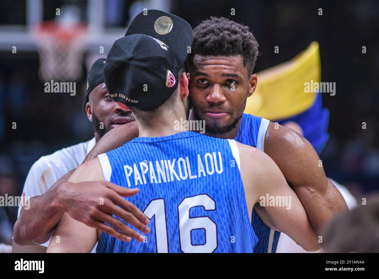 Giannis Antetokounmpo and Greece celebrate que qualification for the ...