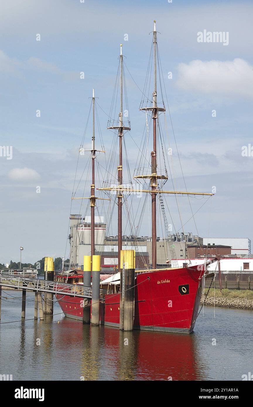Hermaphrodite barque hi-res stock photography and images - Alamy