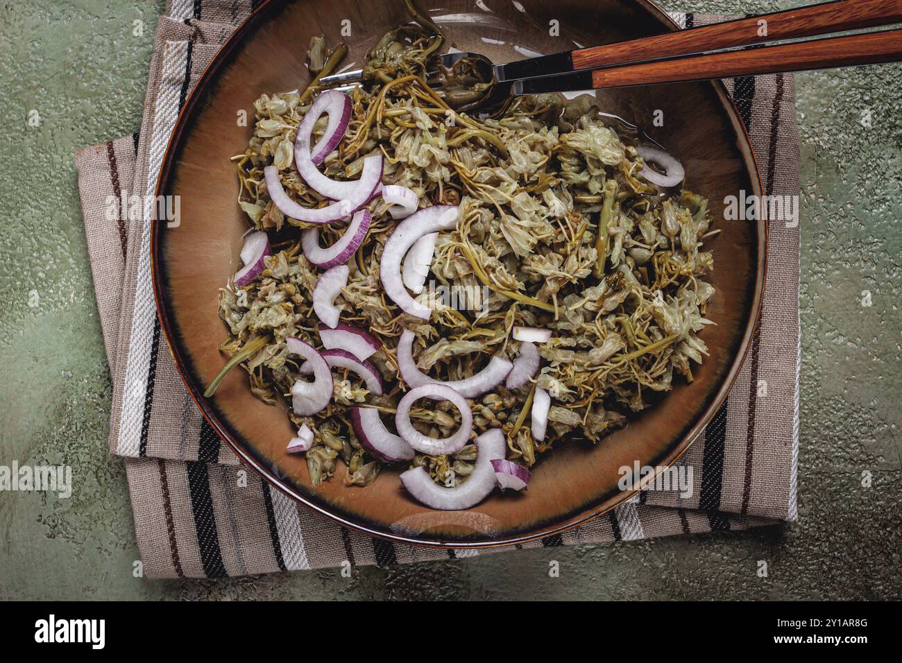Jonjoli, Colchian klekachka, jonjoli salad, with red onion and butter ...