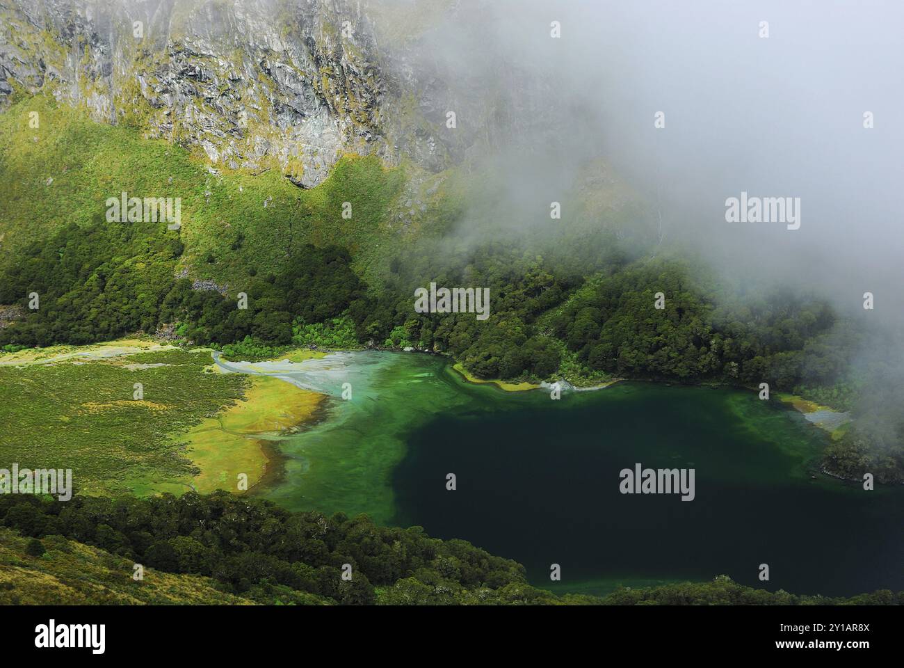 Lake Mackenzie, Routeburn Track, Humboldt Mountains, Mount Aspiring ...