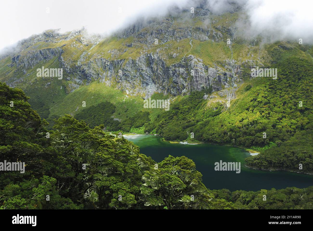 Lake Mackenzie, Routeburn Track, Humboldt Mountains, Mount Aspiring ...