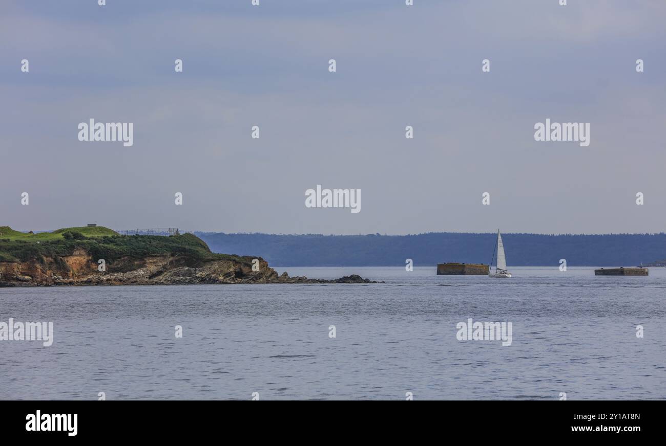 Pointe de l'Armorique at the end of the Plougastel-Daoulas peninsula ...