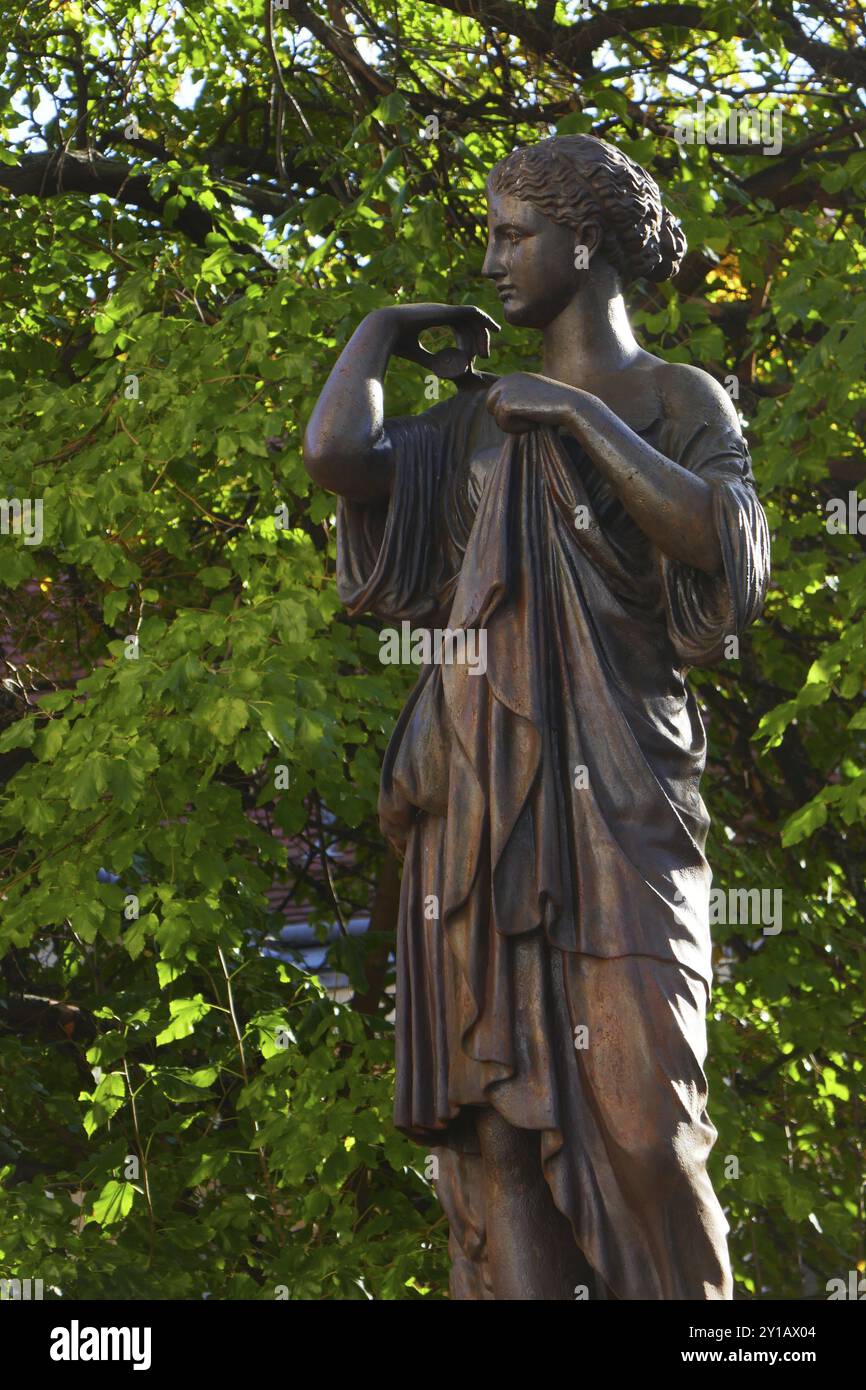 Bronze sculpture of Diana of Gabii in Budapest Stock Photo - Alamy