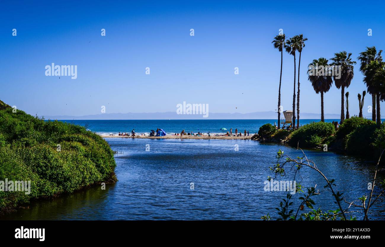 View of Hendrys Beach in Santa Barbara from islet path Stock Photo - Alamy