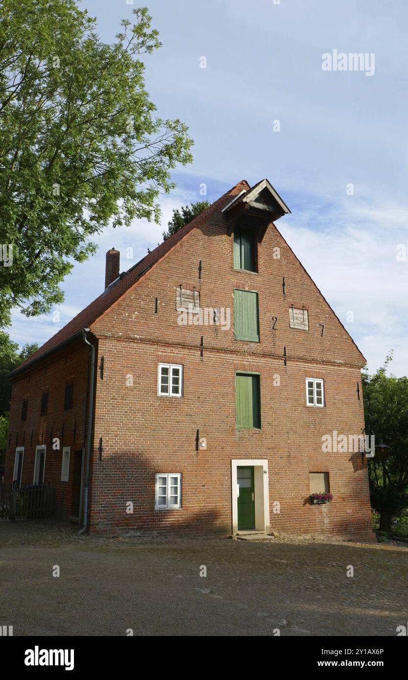 Abbey structure hi-res stock photography and images - Alamy