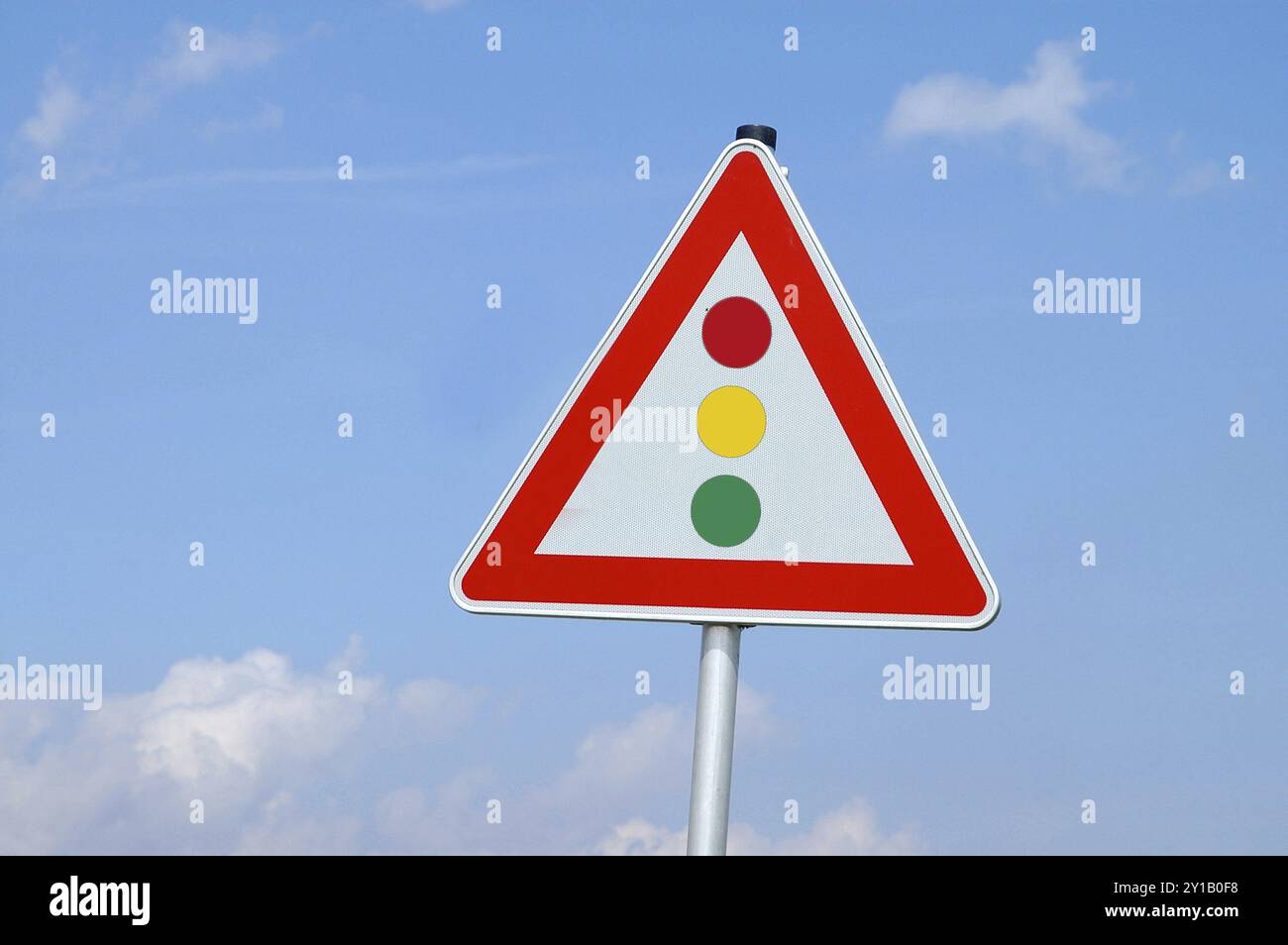 Warning traffic light sign Stock Photo - Alamy