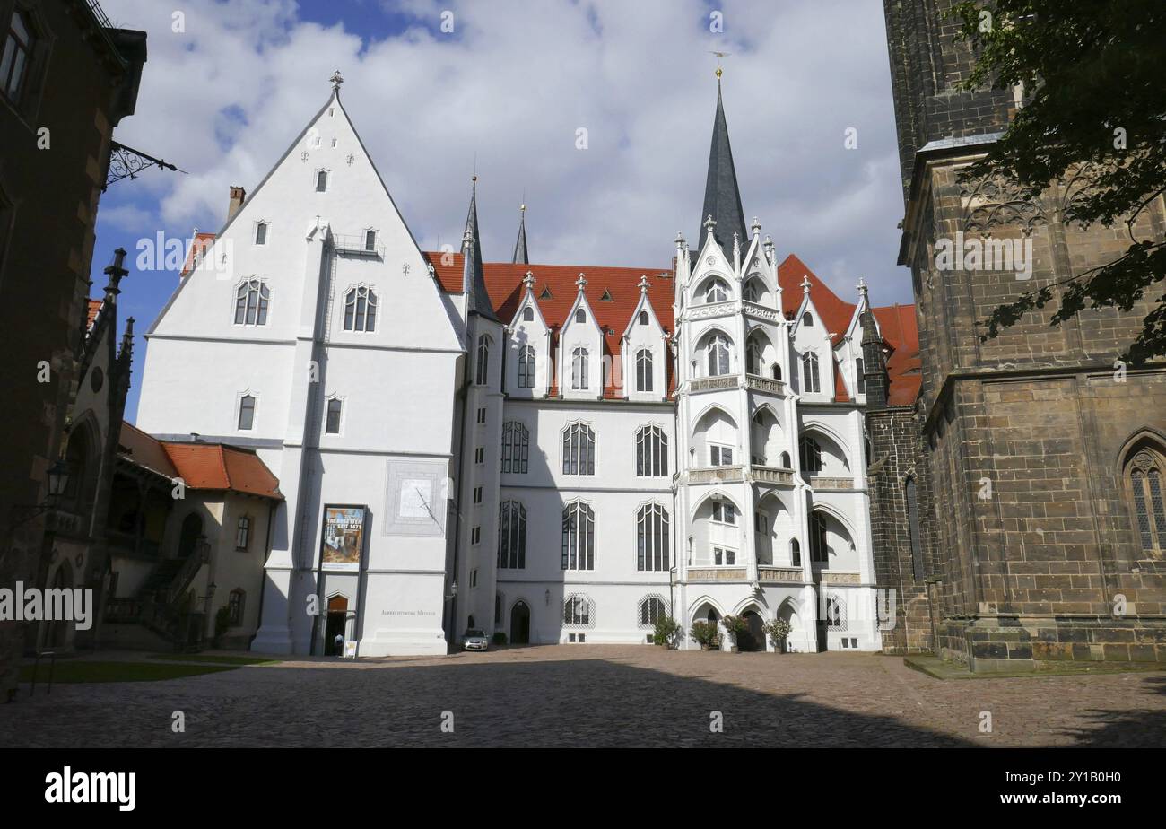 Albrechtsburg Castle in Meissen Stock Photo - Alamy