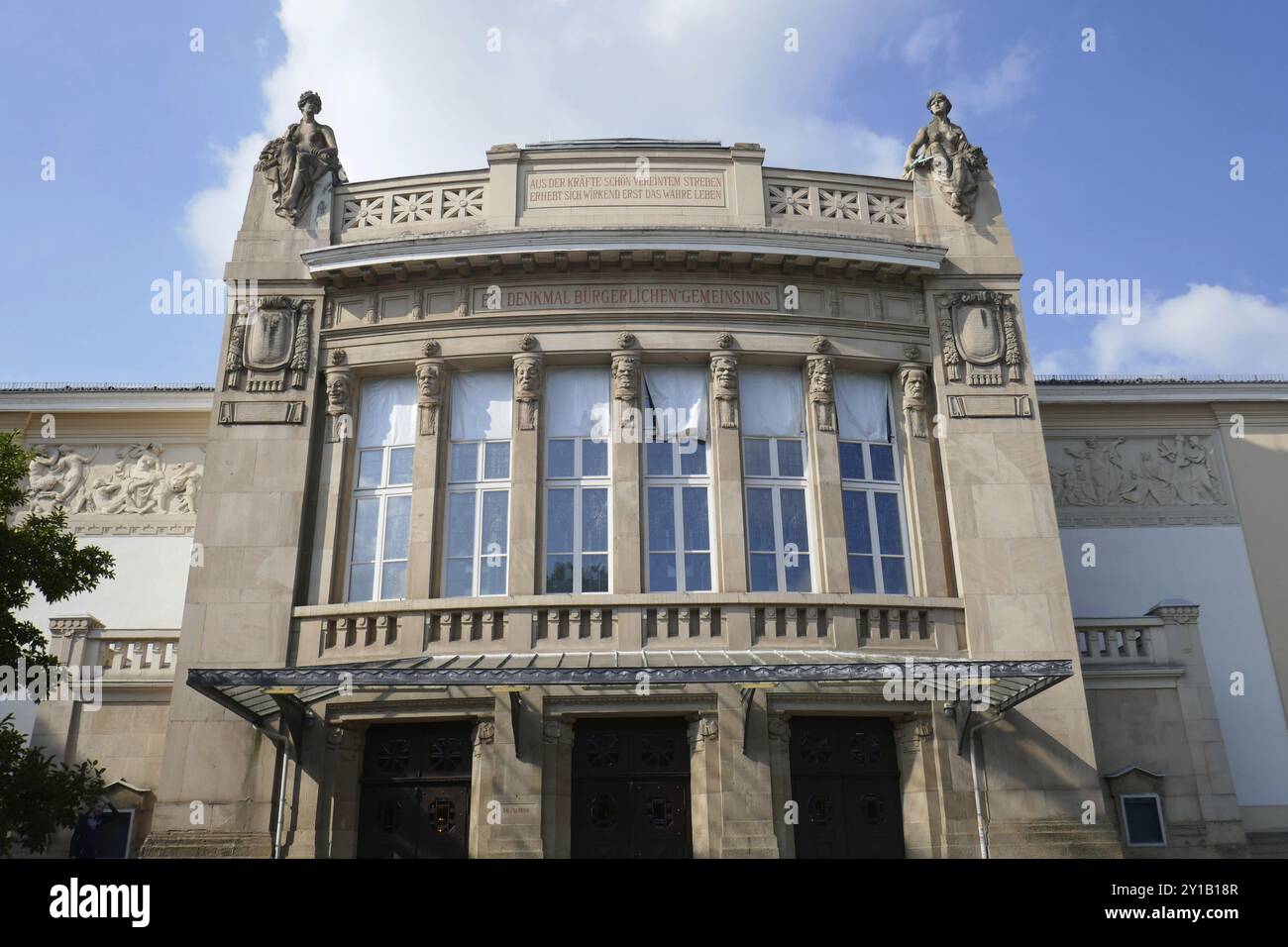 City theater giessen hi-res stock photography and images - Alamy