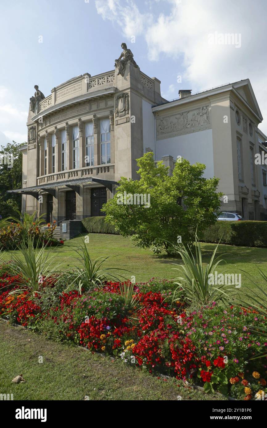 Giessen Municipal Theatre Stock Photo - Alamy