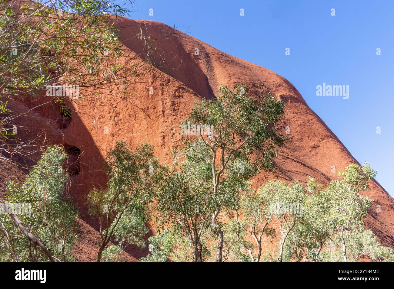 View from Mala Walk track, Uluru (Ayers Rock), Uluṟu-Kata Tjuṯa ...