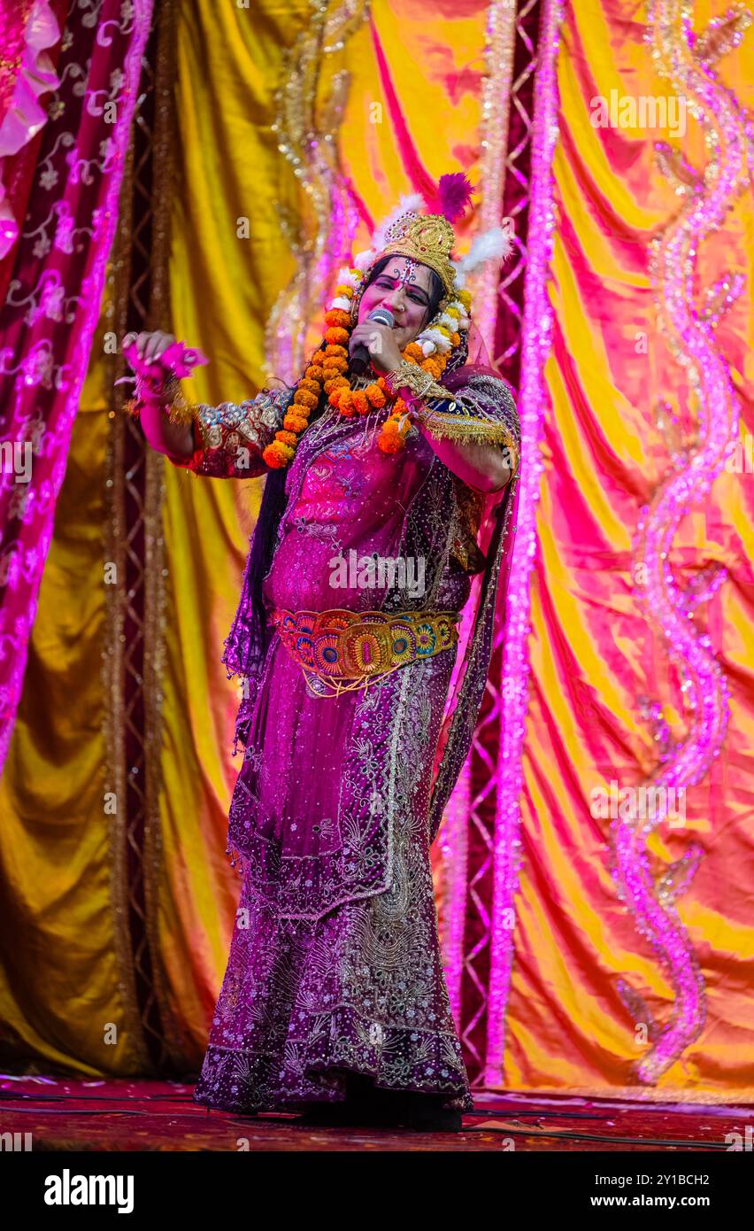 Portrait of the indian artists playing characters of hindu holy book ...