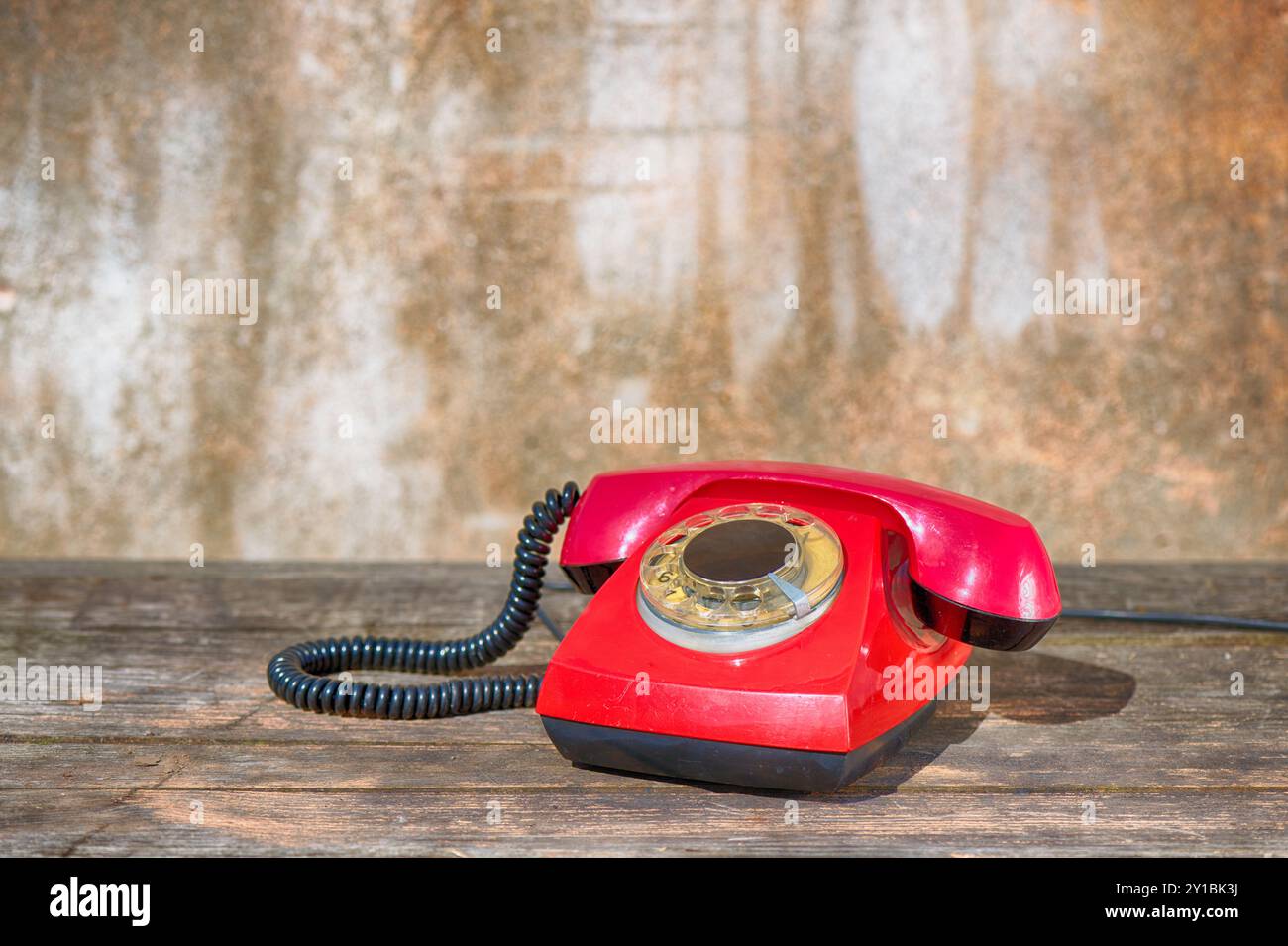 Landline conversation hi-res stock photography and images - Alamy
