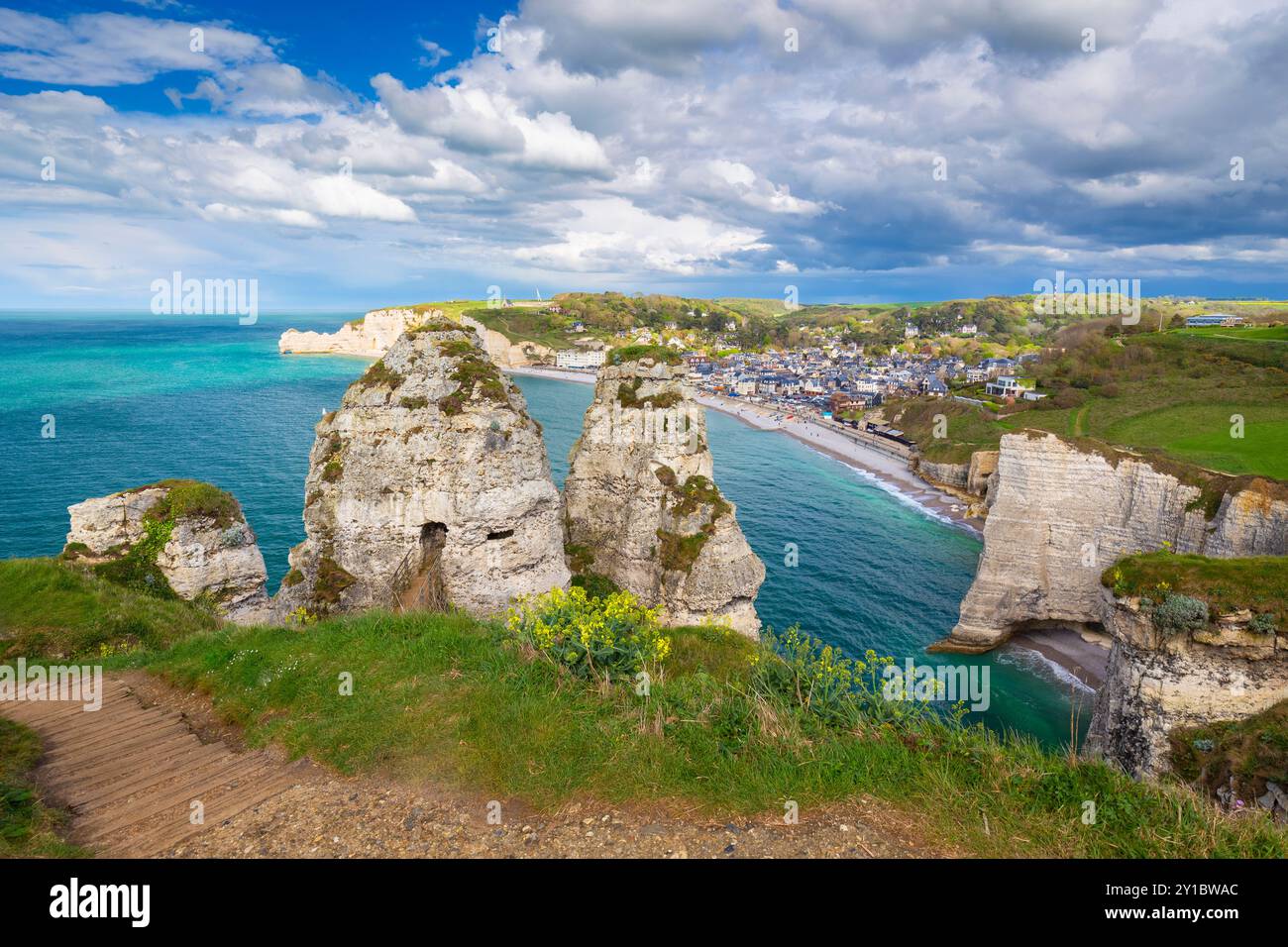 View of the cliffs of Etretat, Octeville sur Mer, Le Havre, Seine ...