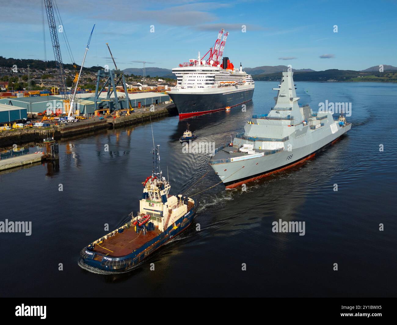 Hms queen mary 2 hi-res stock photography and images - Alamy