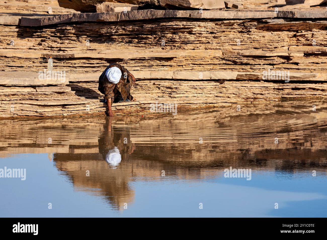 Water and Oasis in the Sahara Desert Stock Photo - Alamy