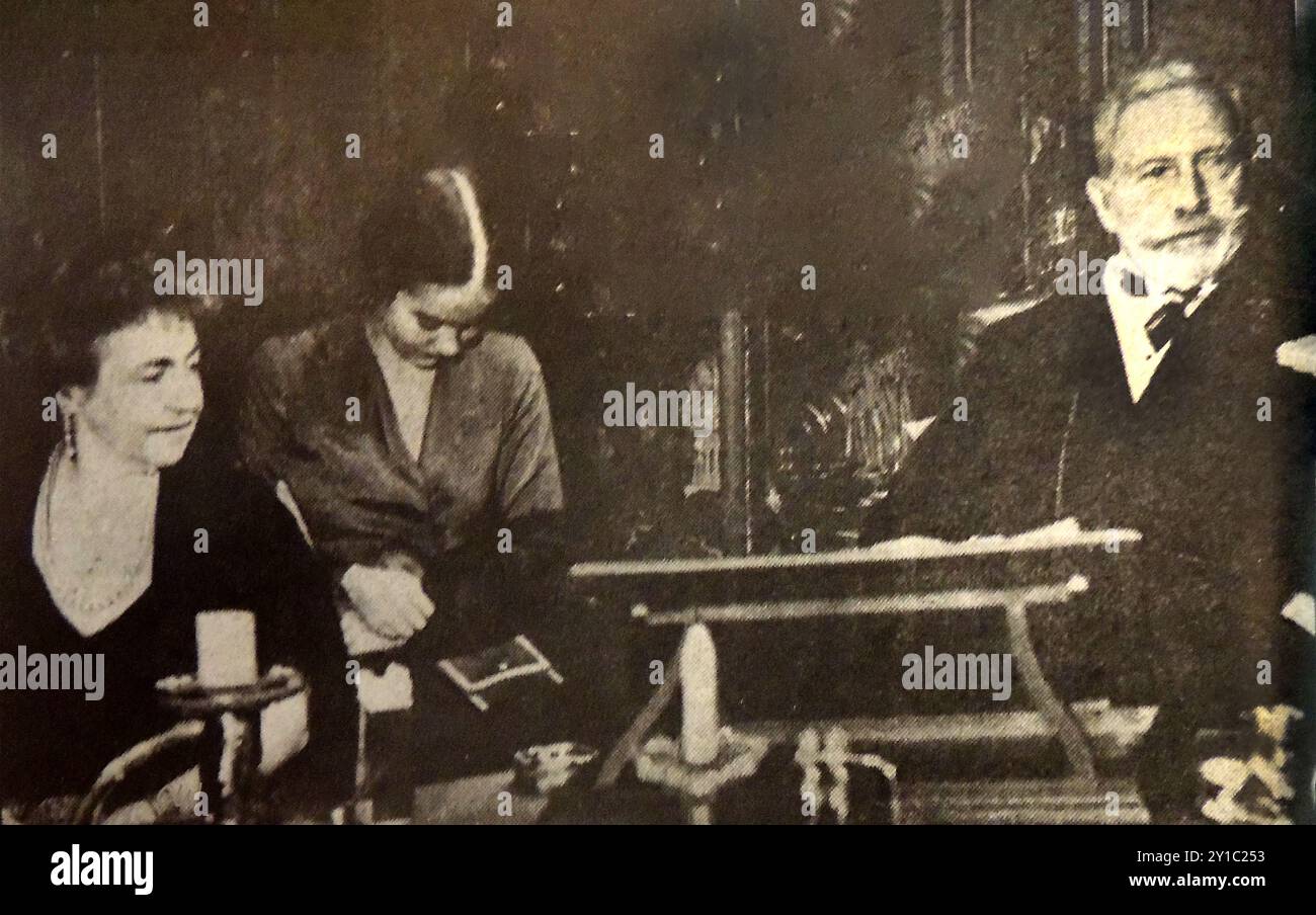 Friedrich Wilhelm Viktor Albert ( 1859-1941) An old press cutting ...