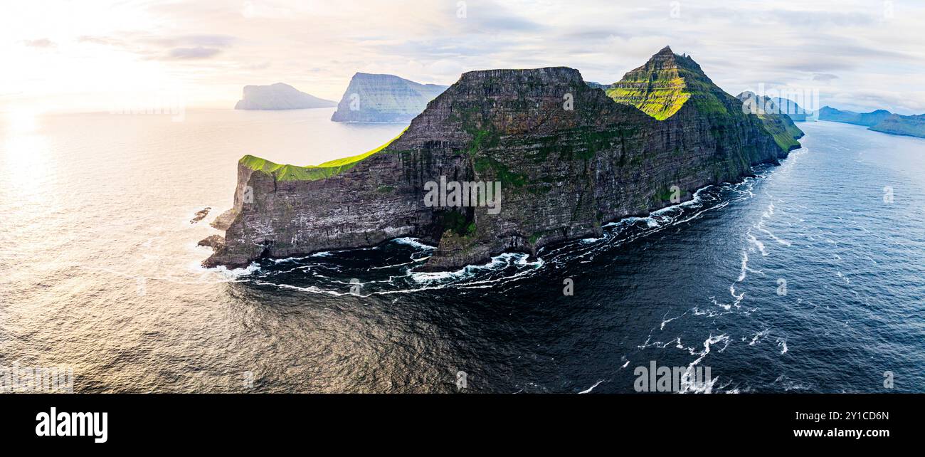 Kallur lighthouse on cliffs, Faroe Islands Stock Photo - Alamy