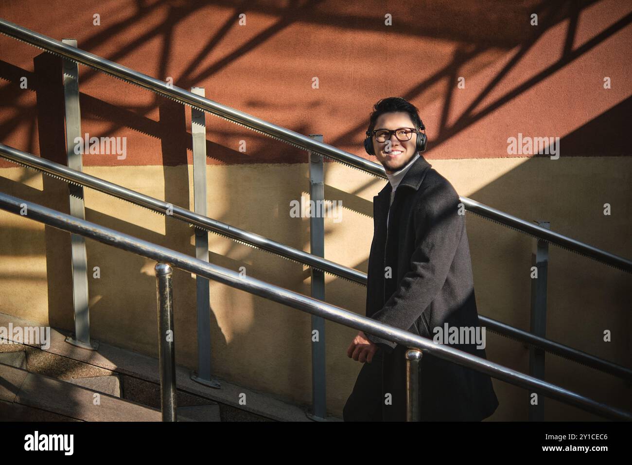 Movement sunlight travel walking hi-res stock photography and images ...