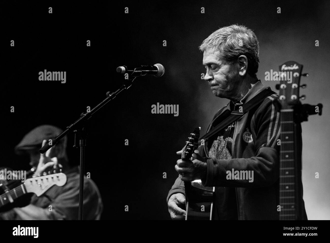 MICHAEL HEAD & THE RED ELASTIC BAND, CONCERT, 2024: Michael Head (ex ...