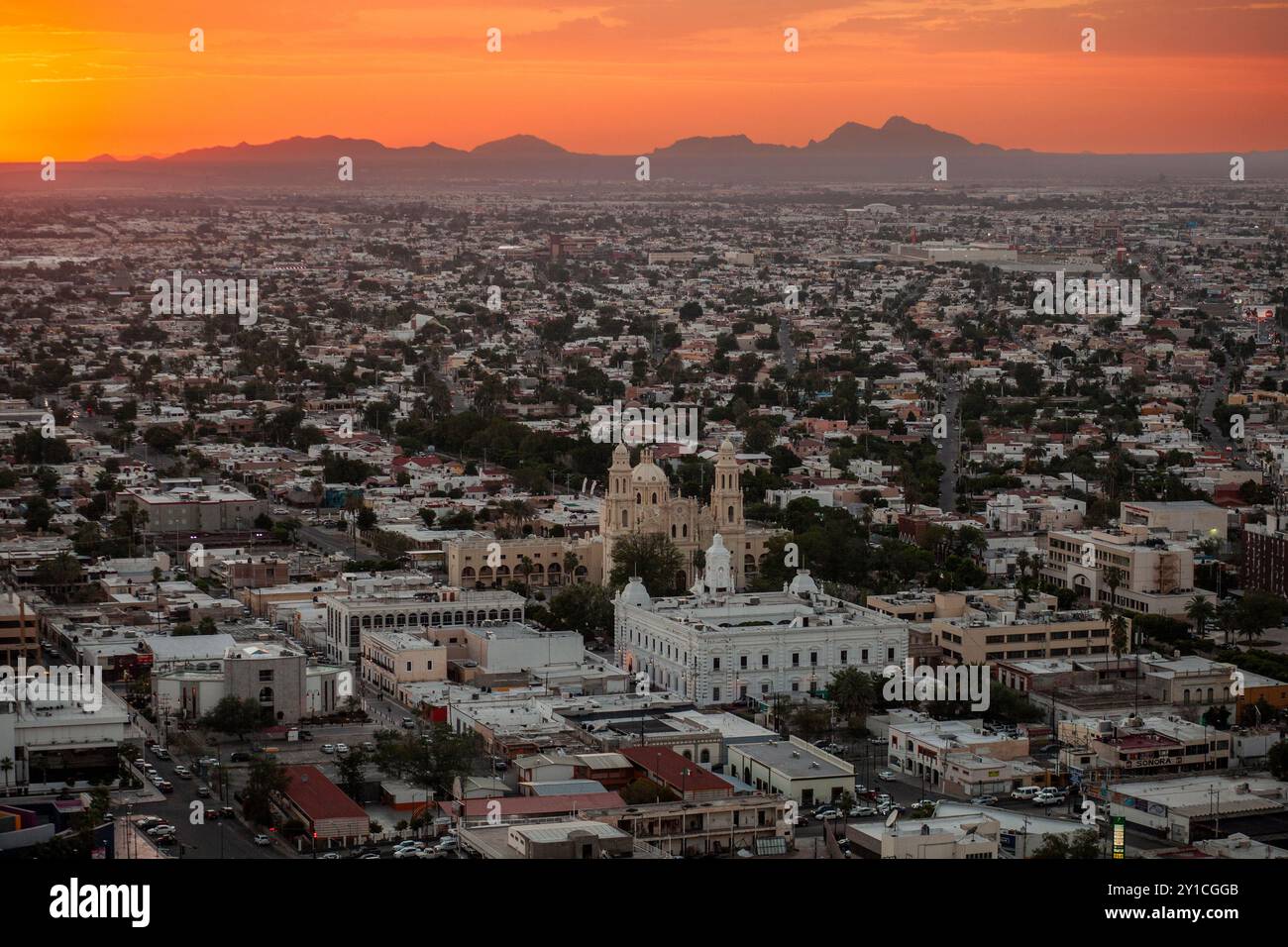 Overview of Hermosillo, Sonora, Mexico at sunset Stock Photo - Alamy