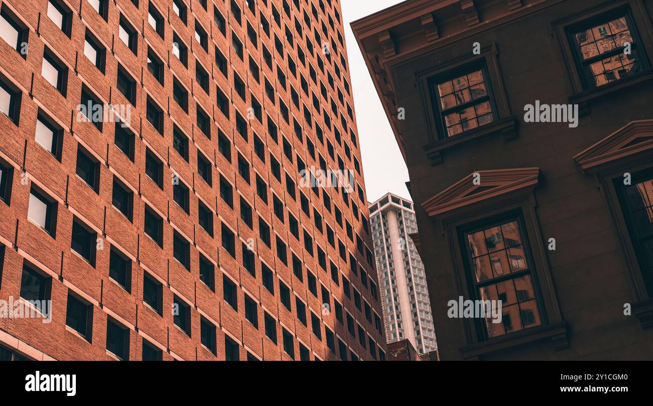 red brick building downtown New York City Stock Photo - Alamy