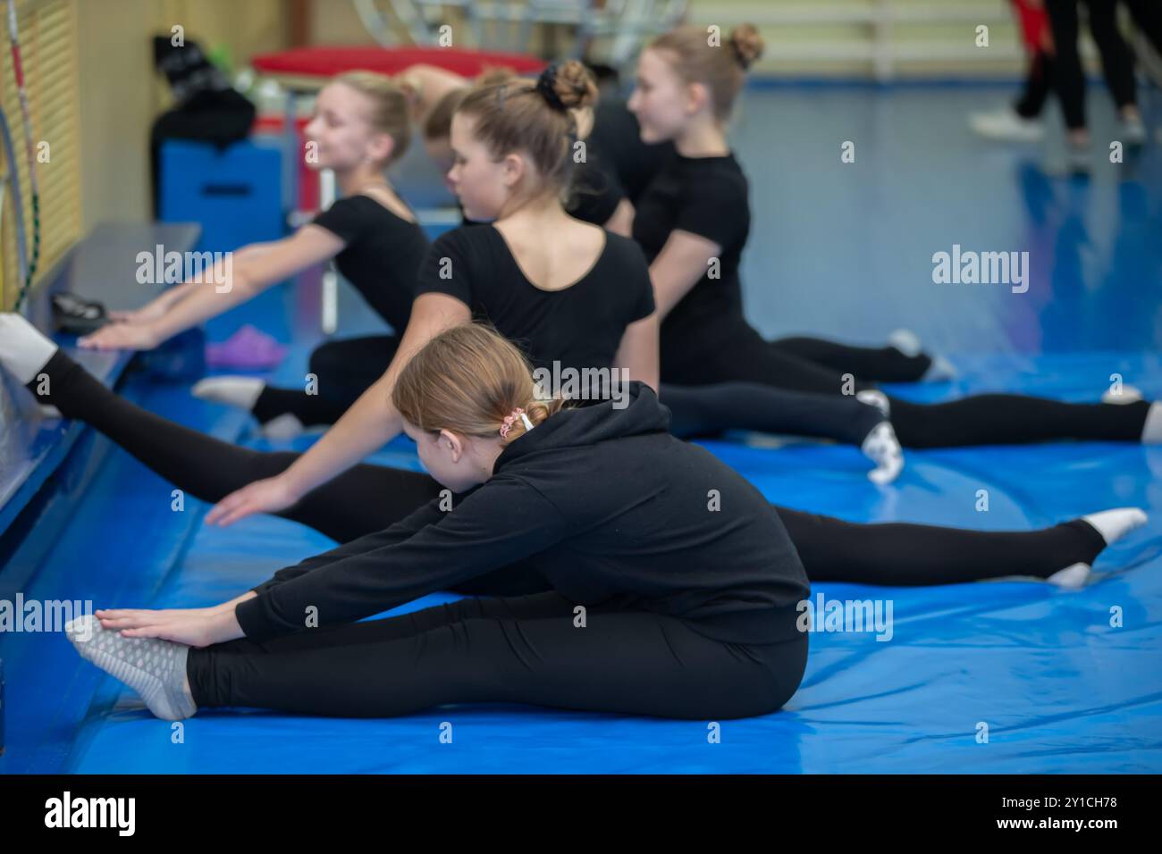 Teenage girls are engaged in choreography school Stock Photo - Alamy