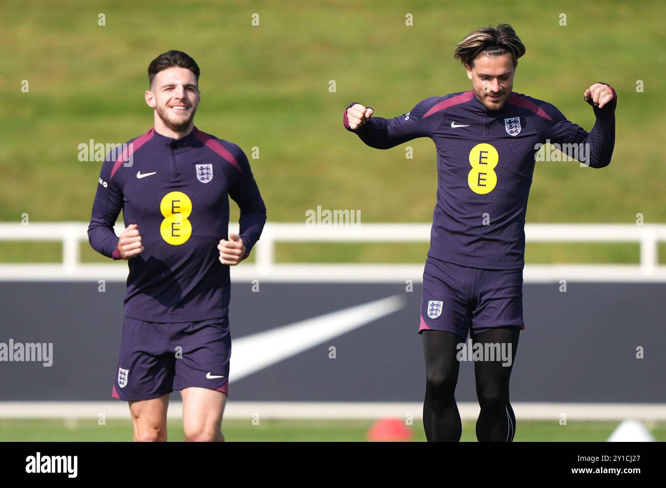 England's Declan Rice (left) and Jack Grealish during a training ...