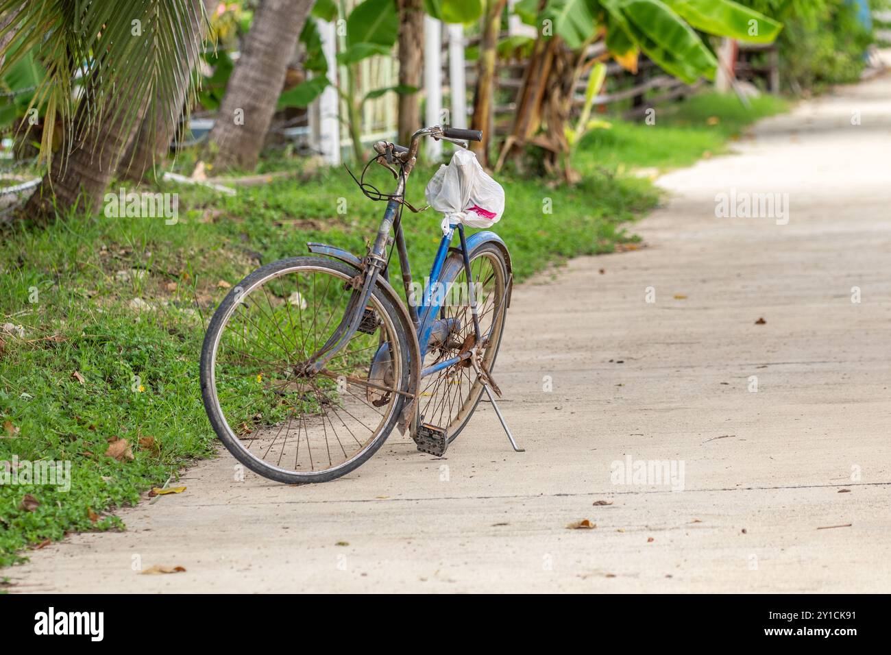 Push bike old hi-res stock photography and images - Alamy