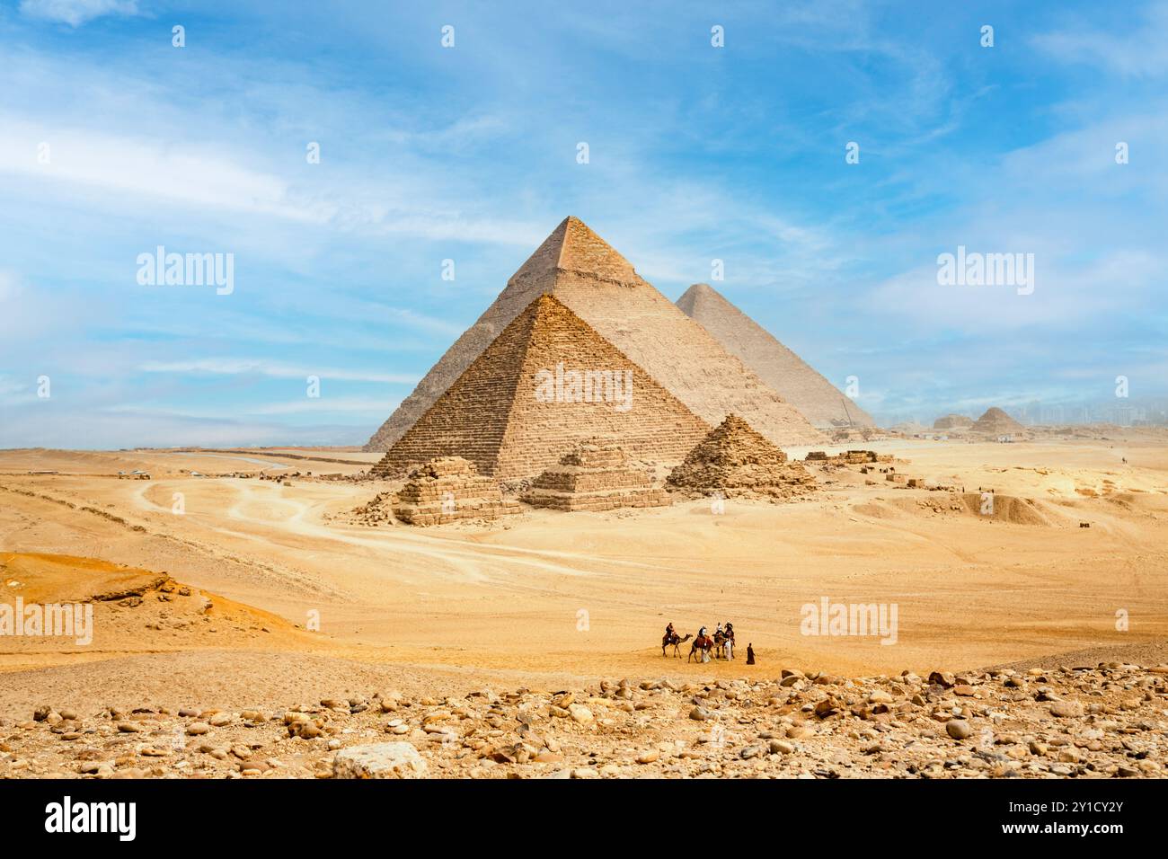 Egypt. Cairo - Giza. General view of pyramids from the Giza Plateau ...