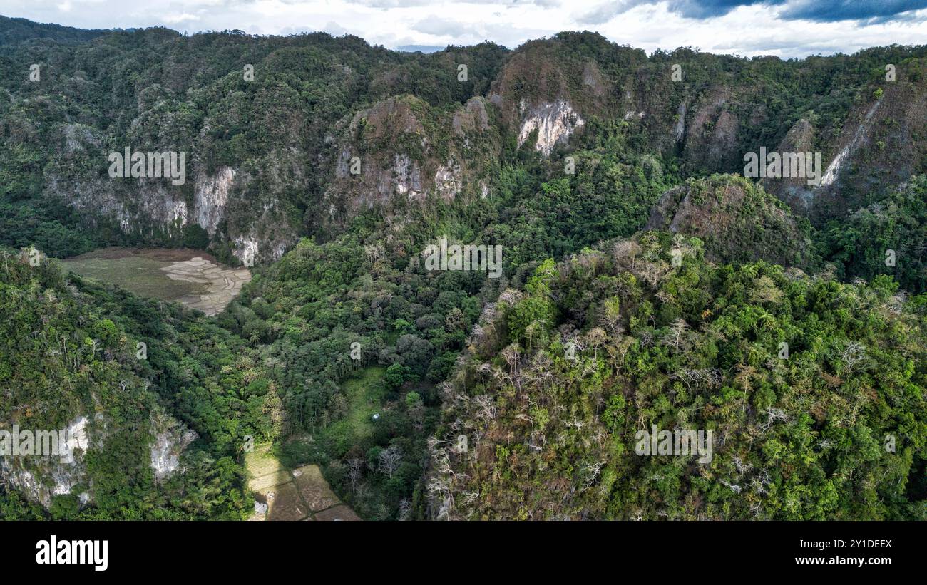 Leang Leang geopark in Maros, Sulawesi, Indonesia, Asia Stock Photo - Alamy