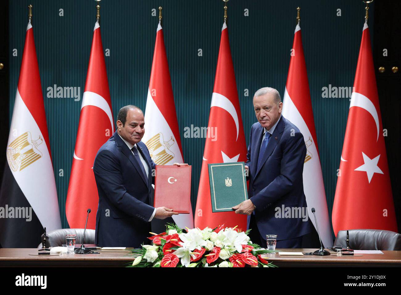 Turkish President Recep Tayyip Erdogan, receive Egyptian President ...