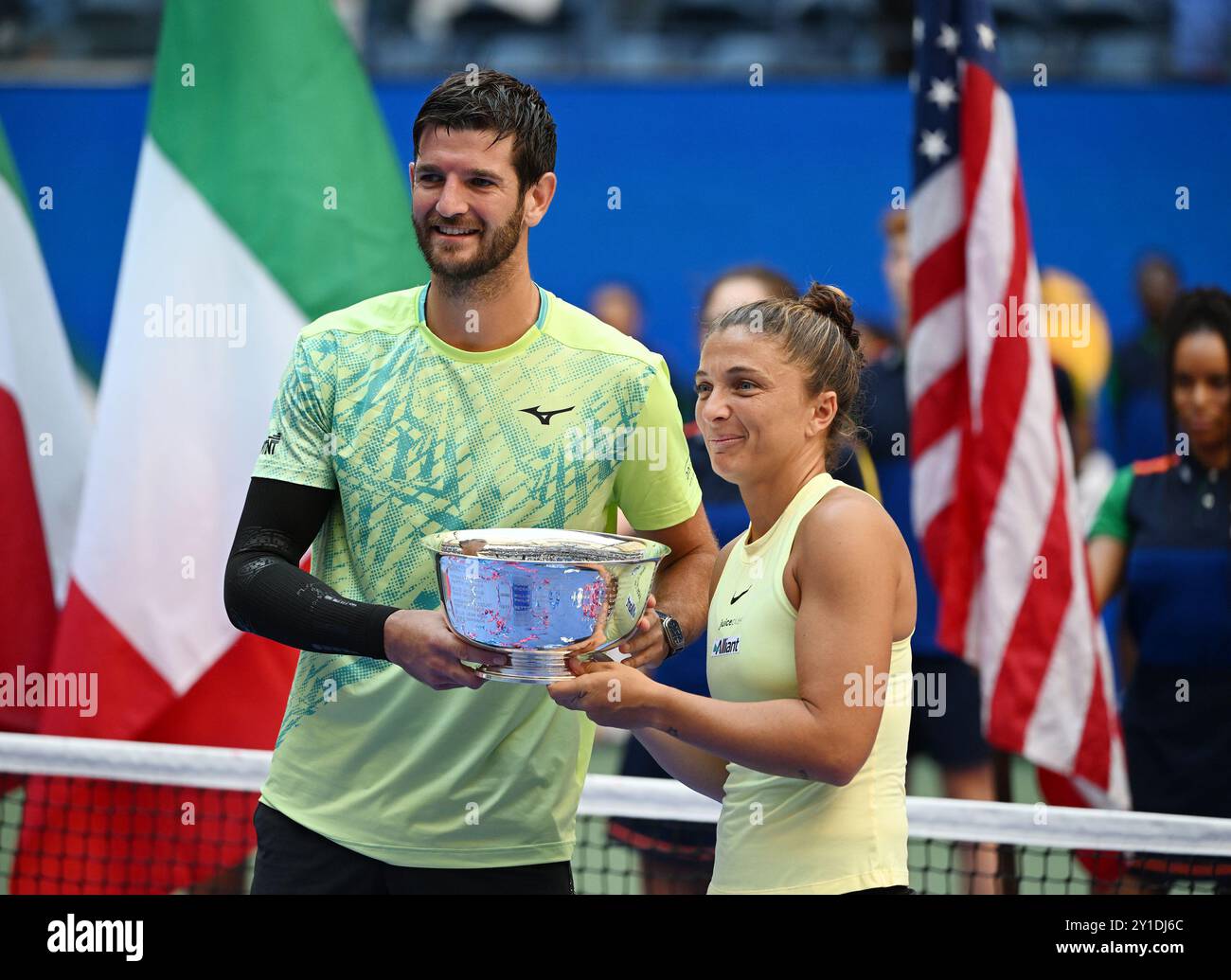 Flushing NY, USA. 05th Sep, 2024. **NO NY NEWSPAPERS** Sara Errani, Andrea Vavassori pose with ...