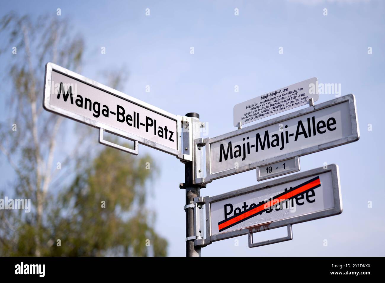 Gedenkmarsch und Strassenumbenennung Afrikanische Viertel DEU ...