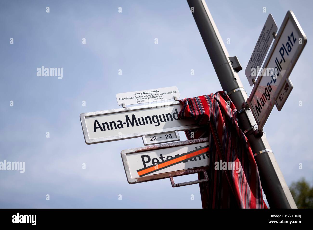 Gedenkmarsch und Strassenumbenennung Afrikanische Viertel DEU ...