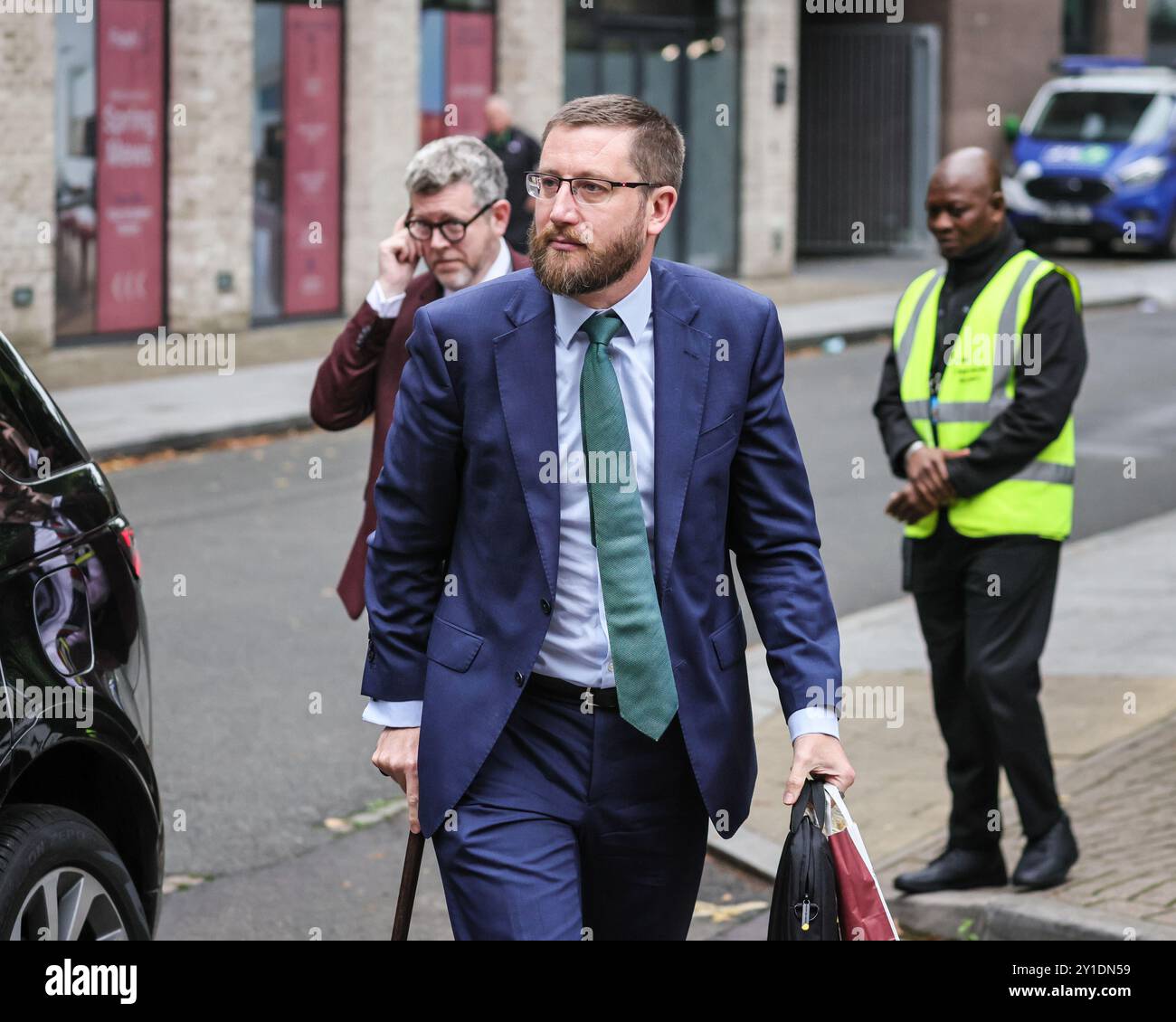 Comms cabinet hi-res stock photography and images - Alamy